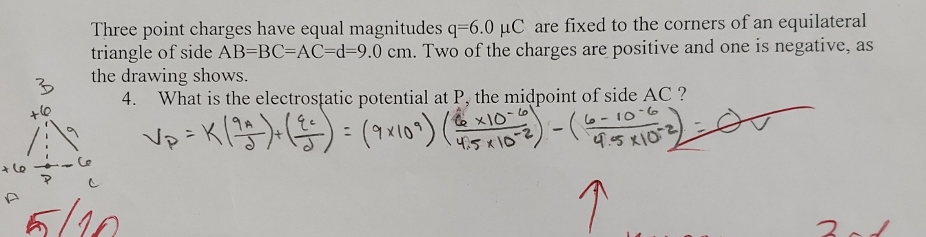 Solved Three point charges have equal magnitudes q=6.0μC | Chegg.com