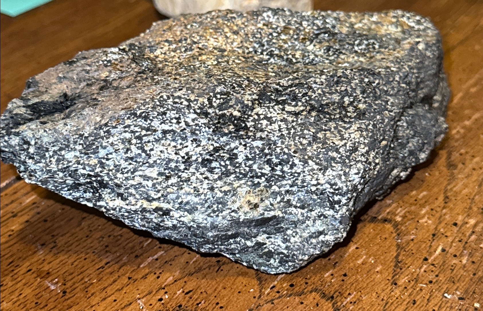 Solved Gabbro or amphibolite ? | Chegg.com
