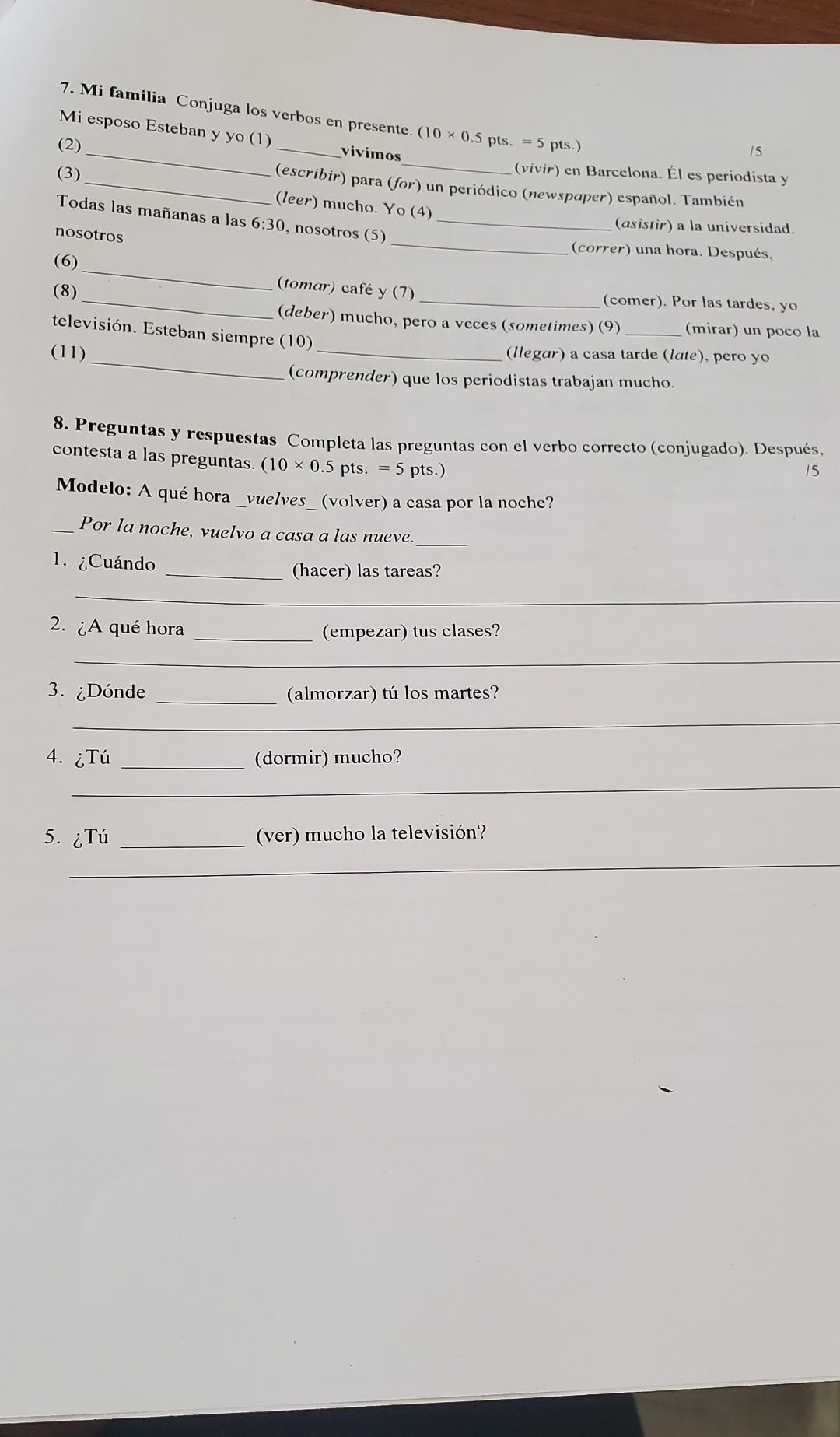 7. Mi familia Conjuga los verbos en presente. | Chegg.com