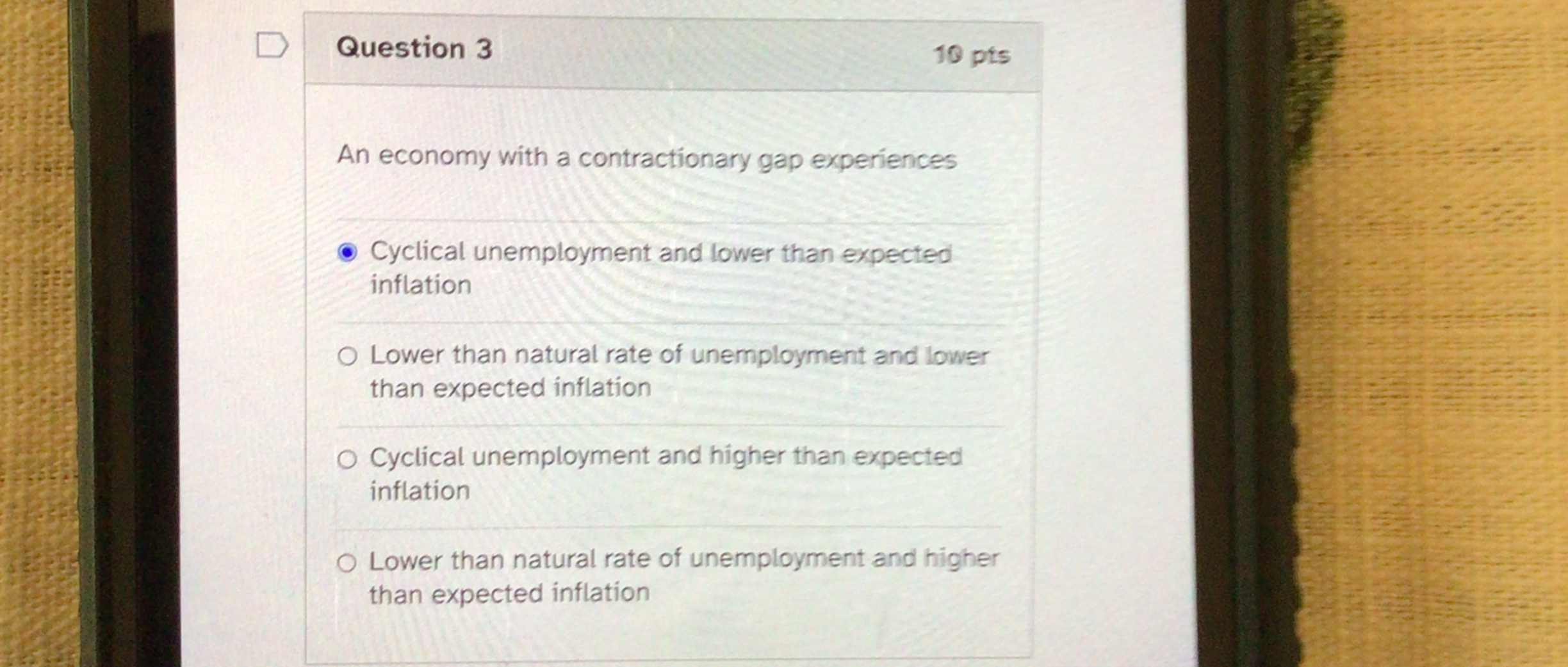 Solved Question 310 ﻿ptsAn economy with a contractionary gap | Chegg.com