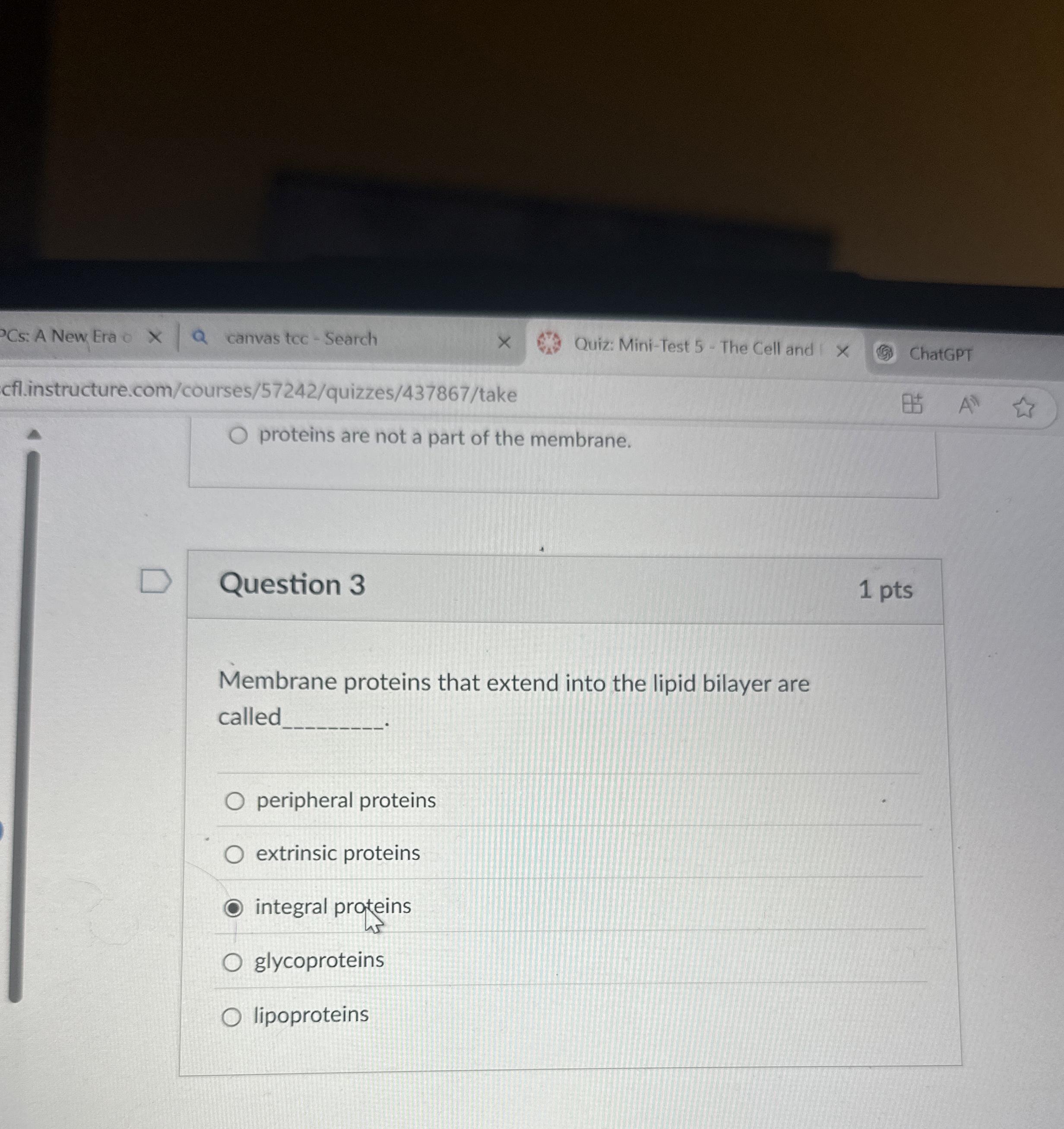 Solved Question 3Membrane proteins that extend into the | Chegg.com