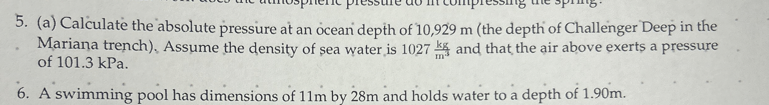 Solved Calculate the absolute pressure at an ocean depth of | Chegg.com