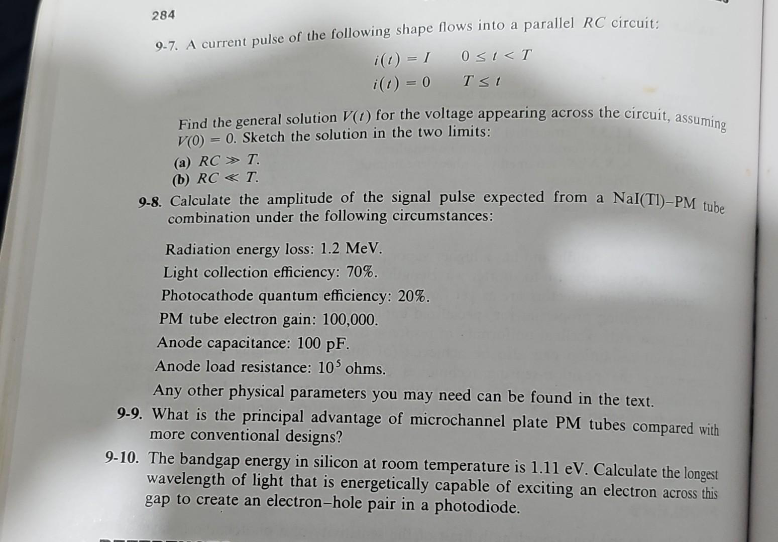 Solved 284 9-7. A current pulse of the following shape flows | Chegg.com