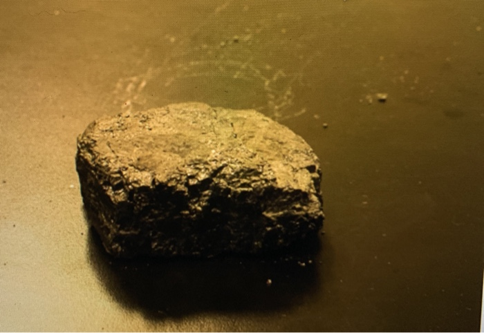 Solved The photo and short video below show a hand sample of | Chegg.com