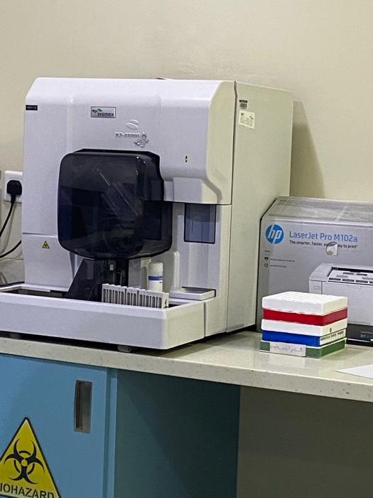 Solved SIEMENS ADVIA 21201 Racks I Sysmex hp LaserJet Pro | Chegg.com