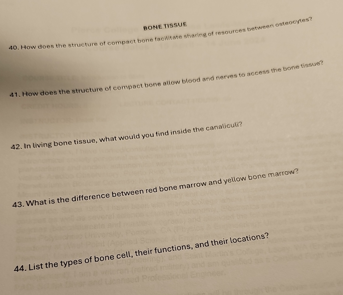 Solved BONE TISSUE40. ﻿How does the structure of compact | Chegg.com
