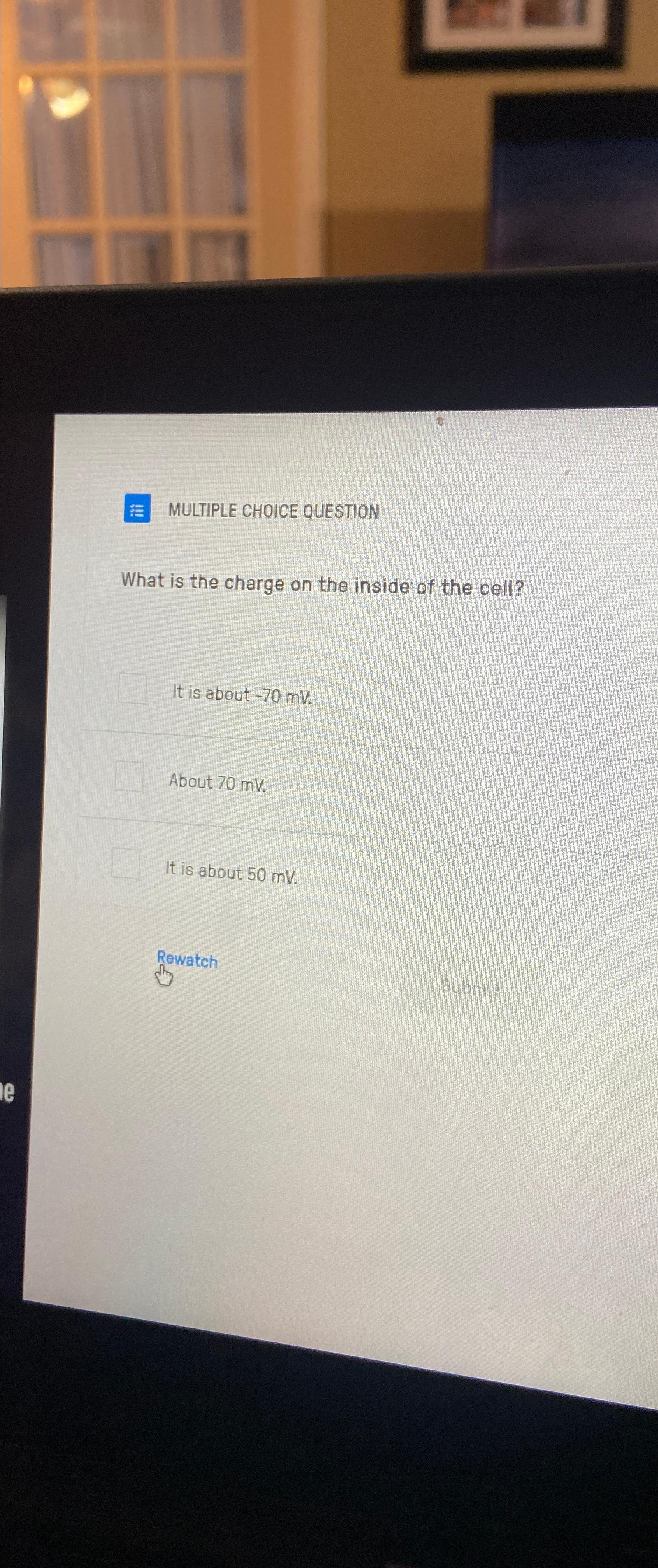 Solved MULTIPLE CHOICE QUESTIONWhat is the charge on the | Chegg.com