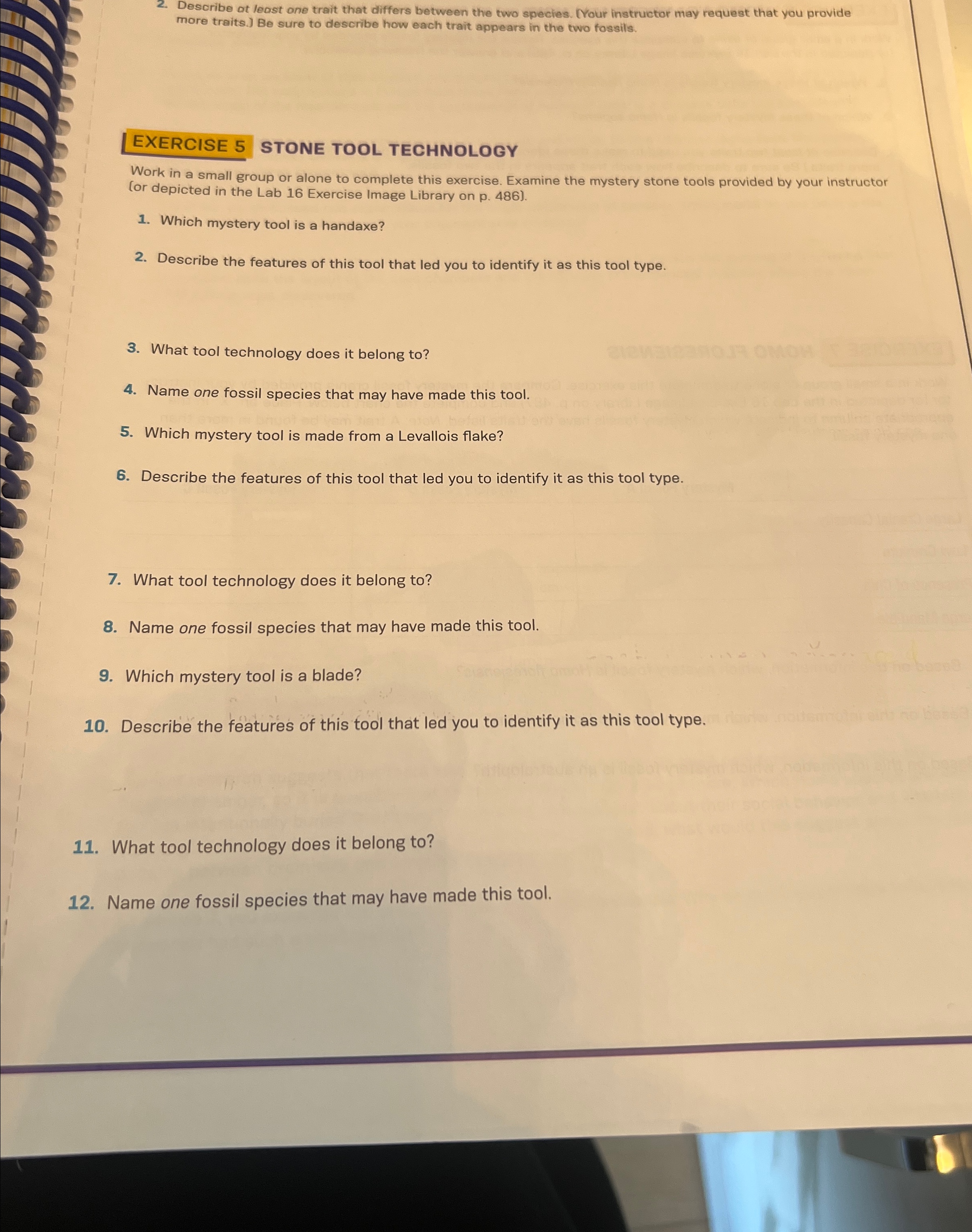 Solved Desoribe ot least one trait that differs between the | Chegg.com