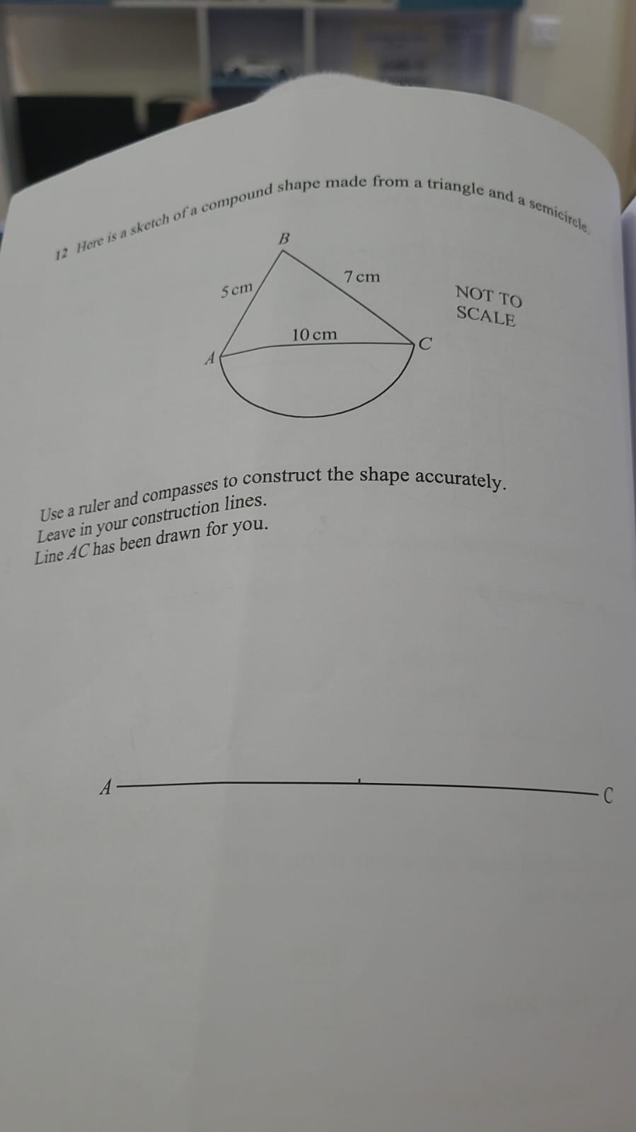 Solved Use a ruler and compasses to construct the shape | Chegg.com